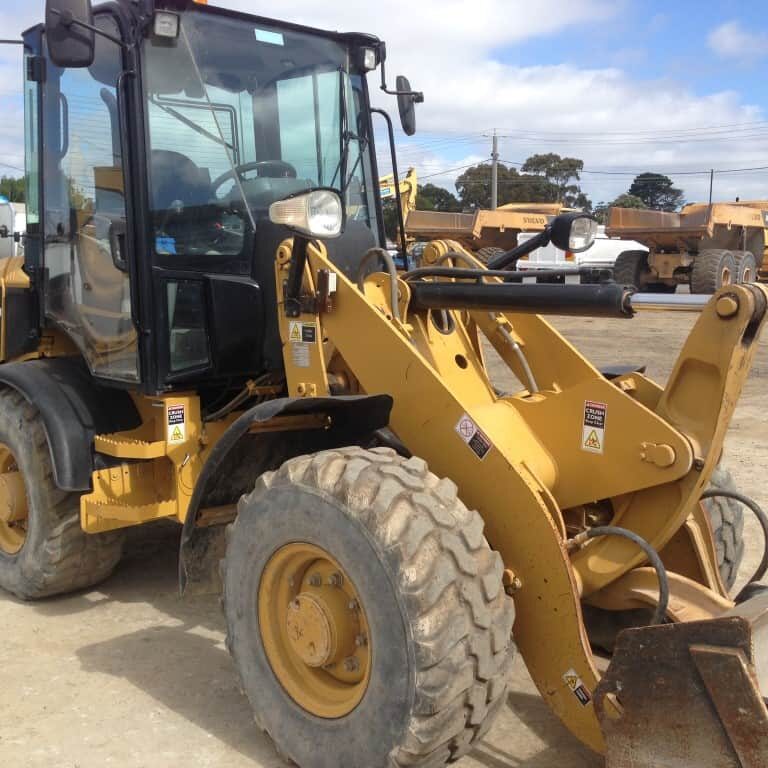 CAT 908H - Heavy Equipment Refinishing